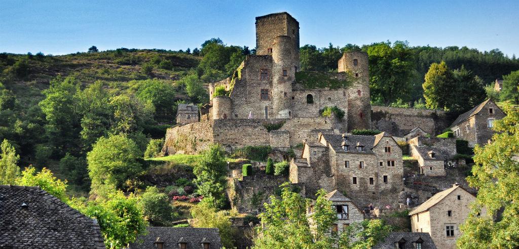 Belcastel, village and castle | Tourism in Aveyron - Le Pays Rignacois ...